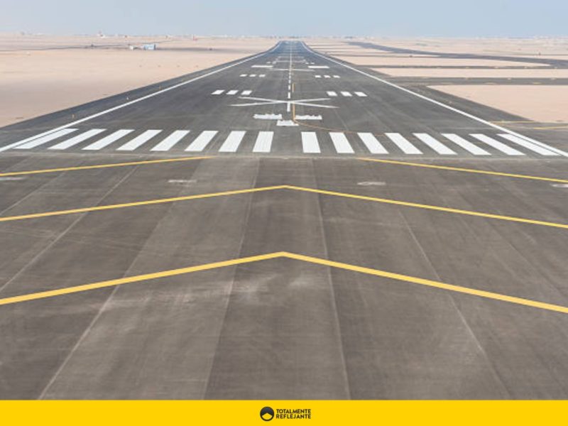 Guía Completa de las Líneas y Señalización en los Aeropuertos de México ...